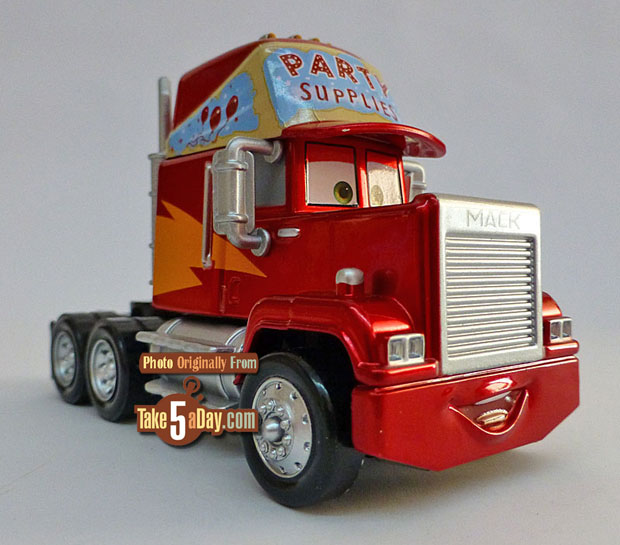 Take Five a Day » Blog Archive » Jocko-Flocko-Mack-tractor-front