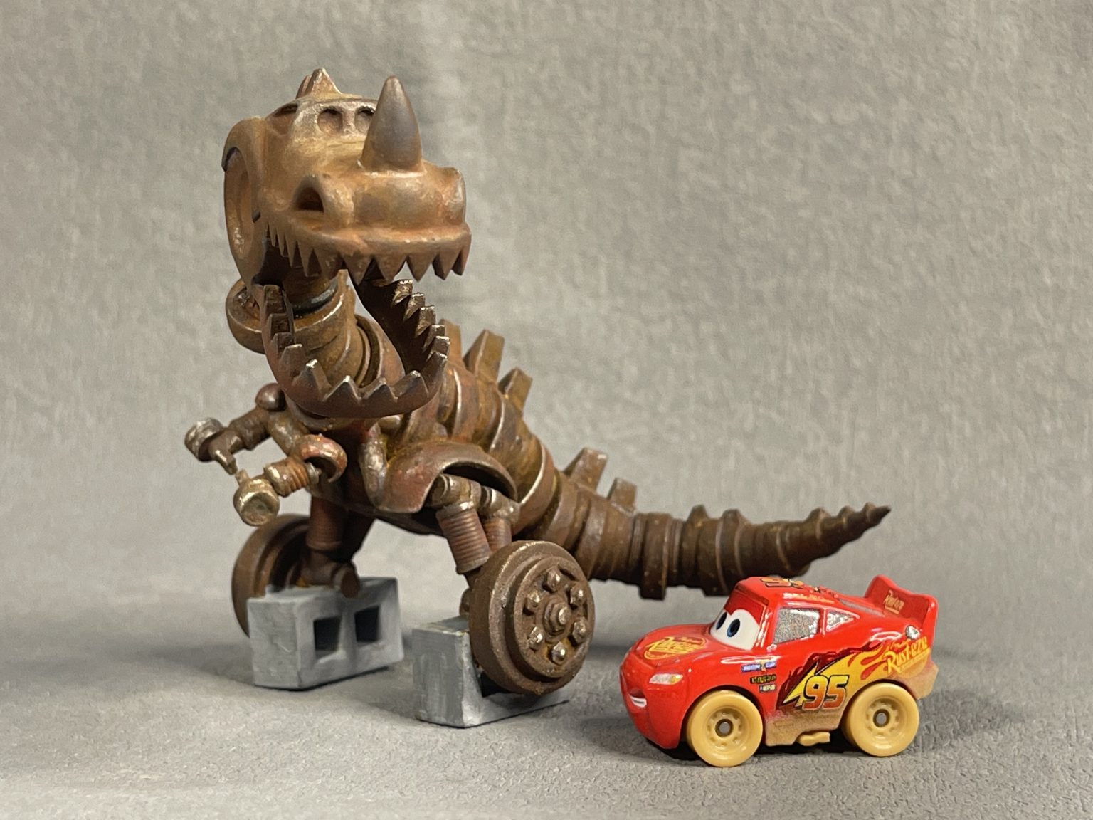 Take Five a Day » Blog Archive » Disney Pixar CARS: Very Cool Dino CARS ...